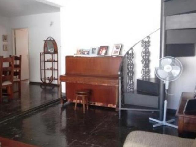 Casa para Venda em Taubaté, Jardim das Nações, 3 dormitórios, 1 suíte, 2 banheiros, 2 vagas