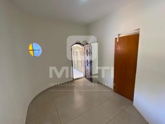 Casa para venda em Tabajaras, Uberlândia