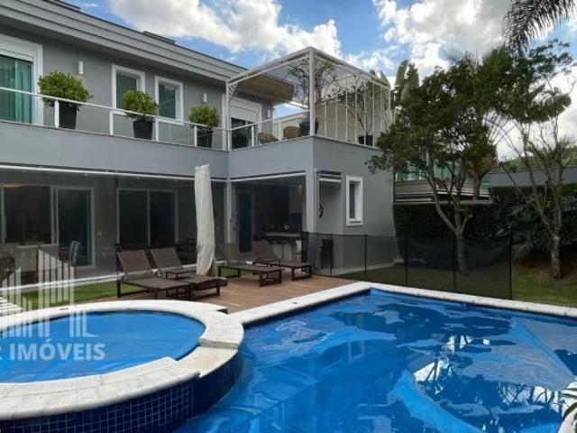 Casa para venda em Tamboré de 411.00m² com 4 Quartos, 4 Suites e 4 Garagens