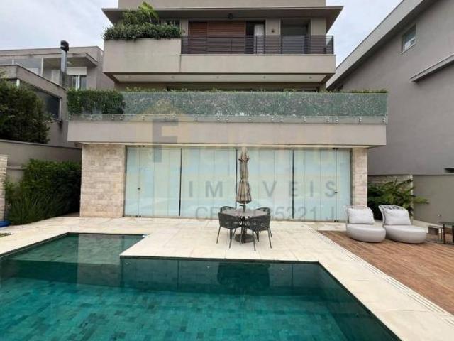 Casa para venda em Tamboré de 640.00m² com 4 Quartos e 4 Suites