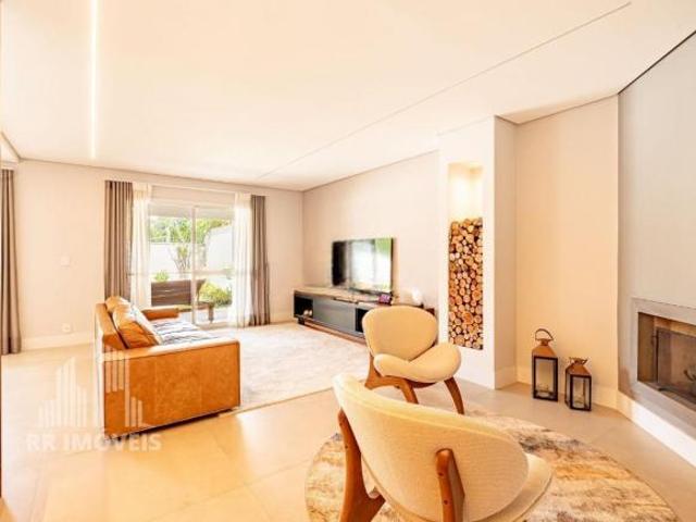 Casa para venda em Tamboré de 237.00m² com 3 Quartos, 3 Suites e 3 Garagens