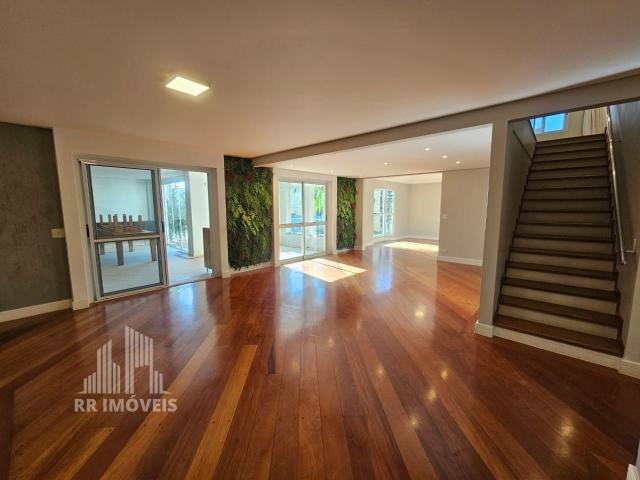 Casa para venda em Tamboré em Santana De Parnaíba São Paulo de 318.00m² com 4 Quartos, 1 Suíte e 4 Garagens