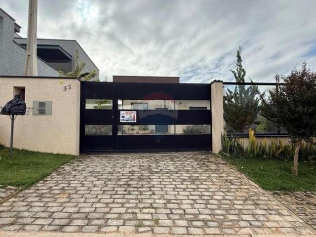 Casa para venda em Tanque de 133.16m² com 3 Quartos e 2 Garagens
