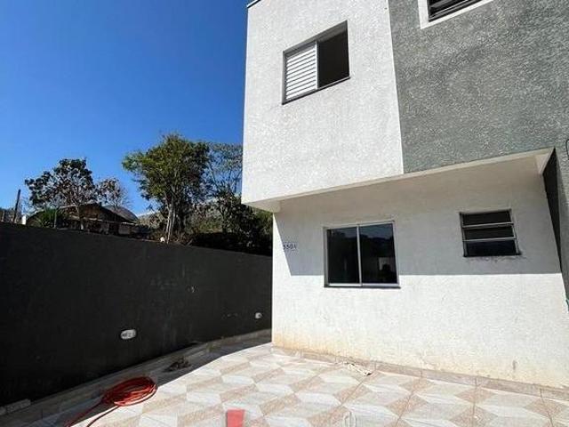 Casa para venda em Tanque de 59.07m² com 2 Quartos e 2 Garagens