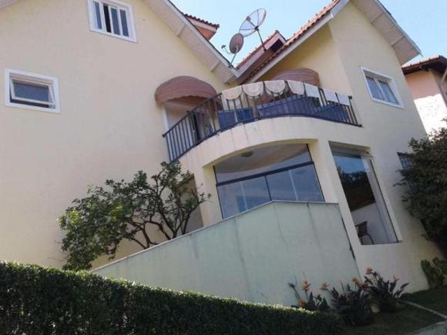 Casa para venda em Tarumã de 470.00m² com 3 Quartos, 3 Suites e 6 Garagens
