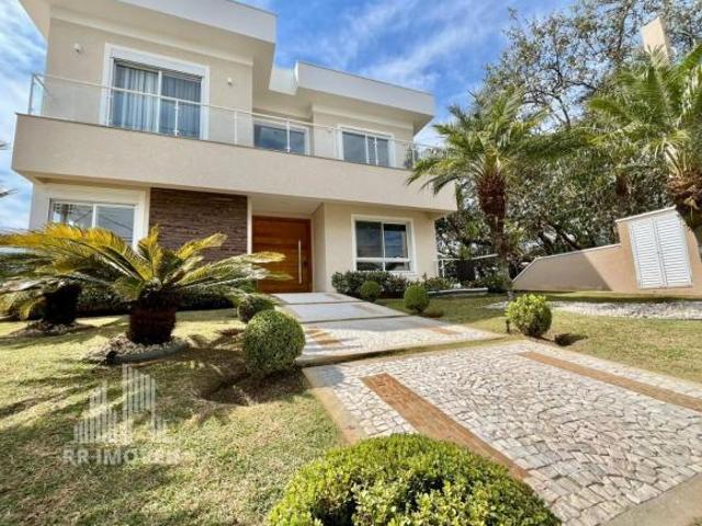 Casa para venda em Tarumã de 484.00m² com 4 Quartos, 4 Suites e 9 Garagens