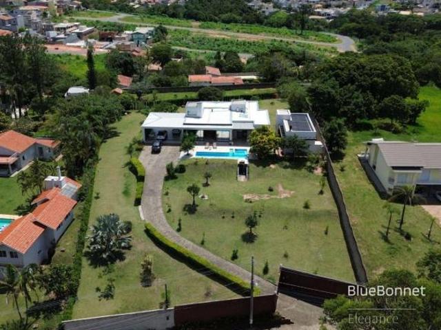 Casa para venda em Terras De São Francisco de 470.00m² com 3 Quartos e 3 Suites