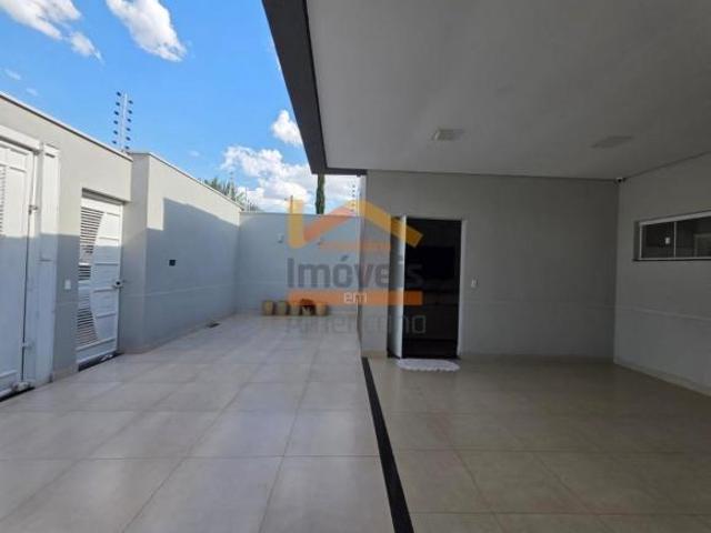 Casa para venda em Terras De Santa Bárbara de 168.00m² com 3 Quartos, 1 Suite e 3 Garagens