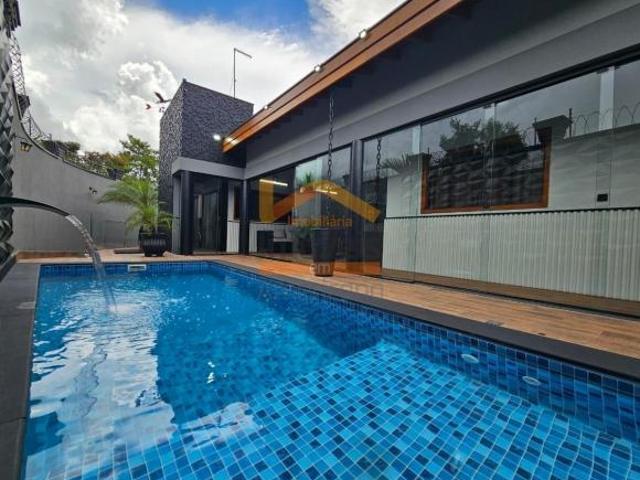Casa para venda em Terras De Santa Bárbara de 245.00m² com 3 Quartos, 1 Suite e 5 Garagens