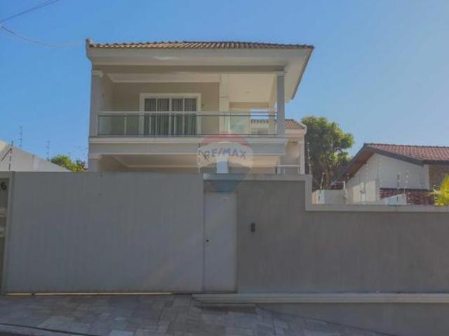 Casa para venda em Tietê de 244.74m² com 3 Quartos, 1 Suite e 4 Garagens