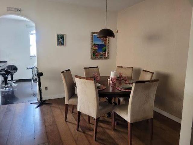 Casa para venda em Trujillo de 468.00m² com 3 Quartos, 3 Suites e 2 Garagens