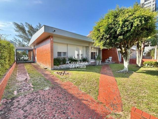 Casa para Venda em Tramandaí, Centro, 4 dormitórios, 1 suíte, 3 banheiros, 1 vaga
