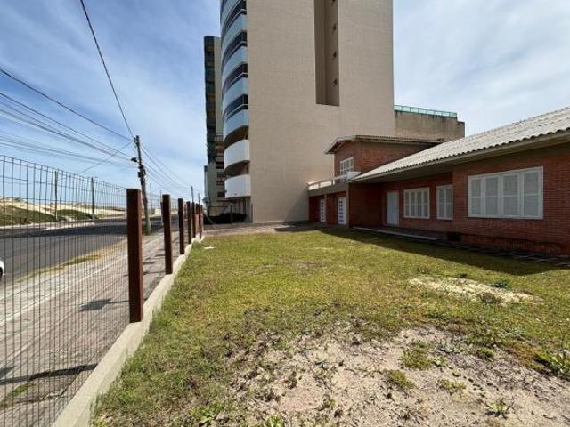 Casa para Venda em Tramandaí, Centro, 5 dormitórios, 2 suítes, 5 banheiros, 3 vagas