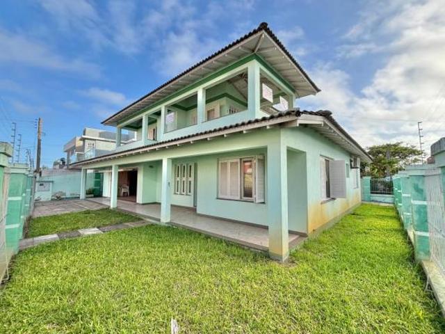 Casa para Venda em Tramandaí, Centro, 5 dormitórios, 5 suítes, 6 banheiros, 3 vagas