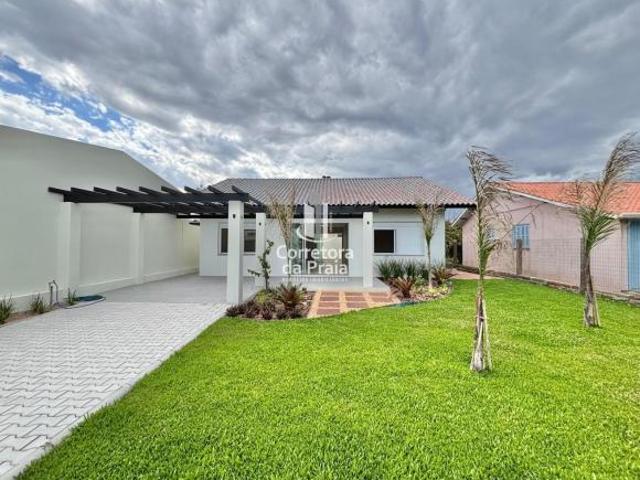 Casa para Venda em Tramandaí, Centro, 3 dormitórios, 1 suíte, 2 banheiros, 2 vagas