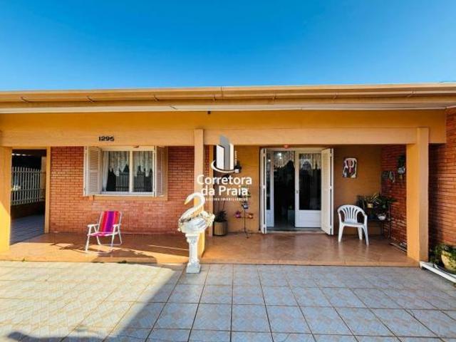Casa para Venda em Tramandaí, Centro, 3 dormitórios, 2 banheiros, 3 vagas