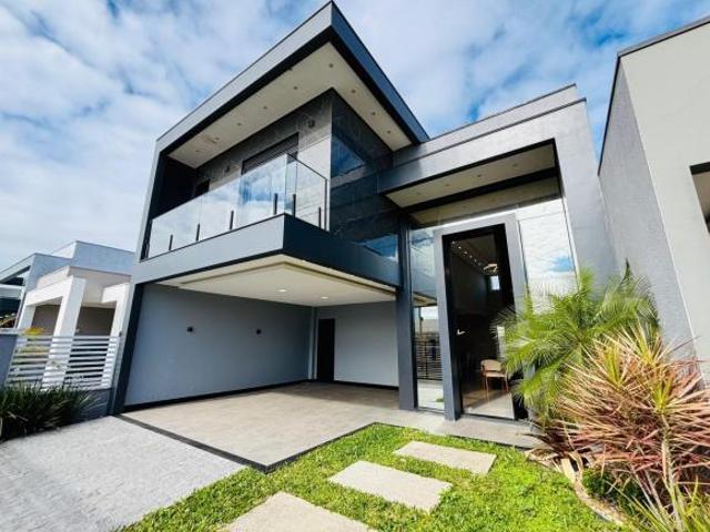 Casa para Venda em Tramandaí, Centro, 3 dormitórios, 3 suítes, 4 banheiros, 2 vagas