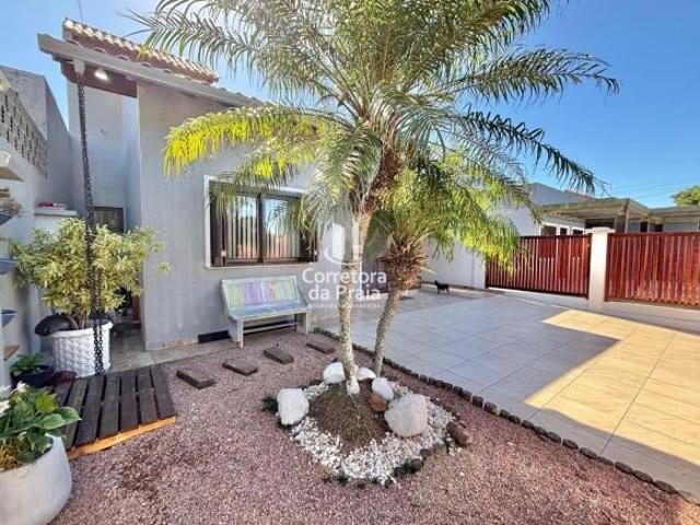 Casa para Venda em Tramandaí, Indianópolis, 4 dormitórios, 2 banheiros, 2 vagas