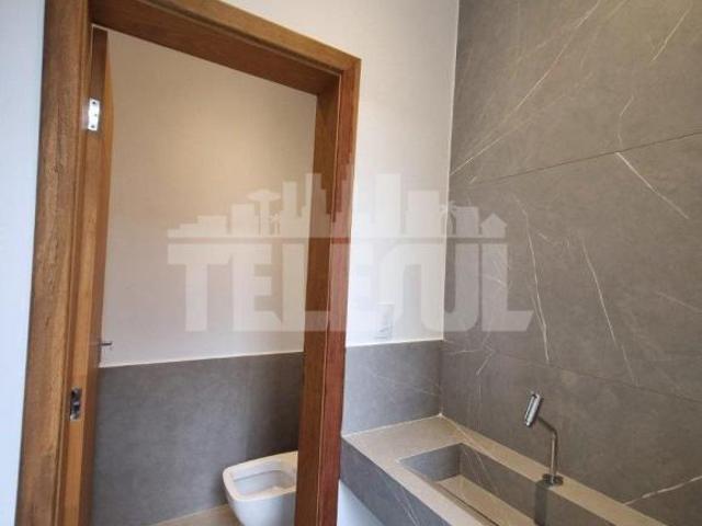 Casa para venda em Treviso, Varginha