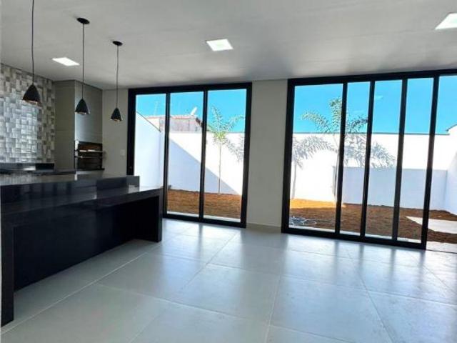 Casa para venda em Treviso Varginha, Minas Gerais