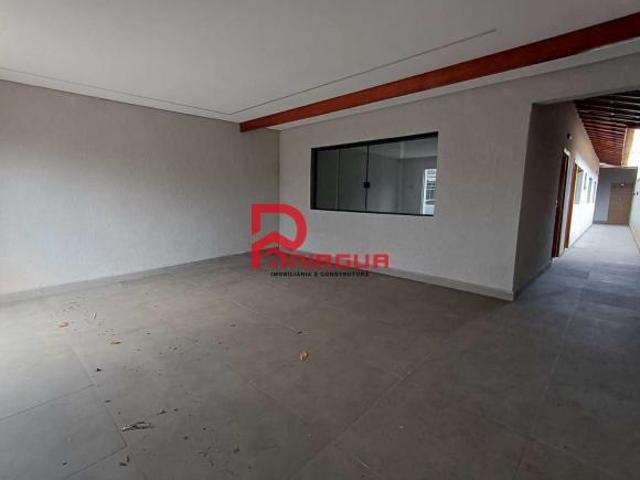 Casa para venda em Tupi de 140.00m² com 2 Quartos, 2 Suites e 2 Garagens