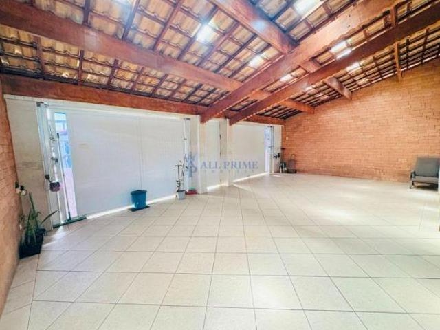 Casa para venda em Tupi de 210.00m² com 4 Quartos, 2 Suites e 4 Garagens