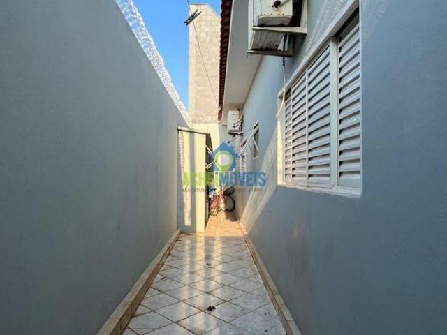 Casa para venda em Umuarama de 115.99m² com 2 Quartos, 1 Suite e 2 Garagens