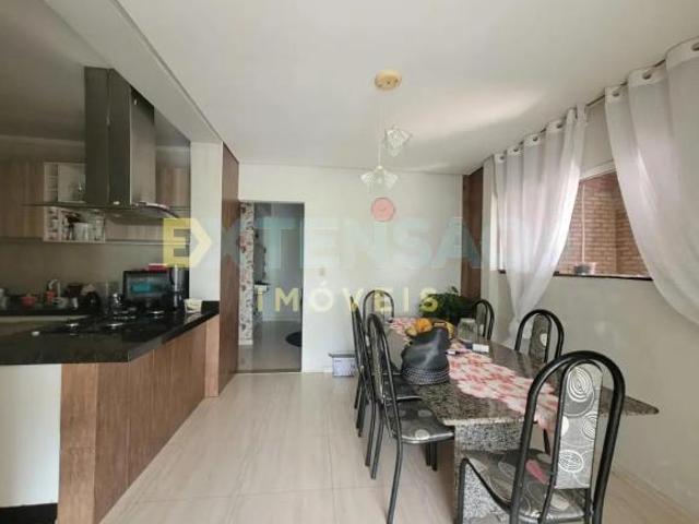 Casa para venda em Umuarama de 146.00m² com 3 Quartos e 2 Garagens