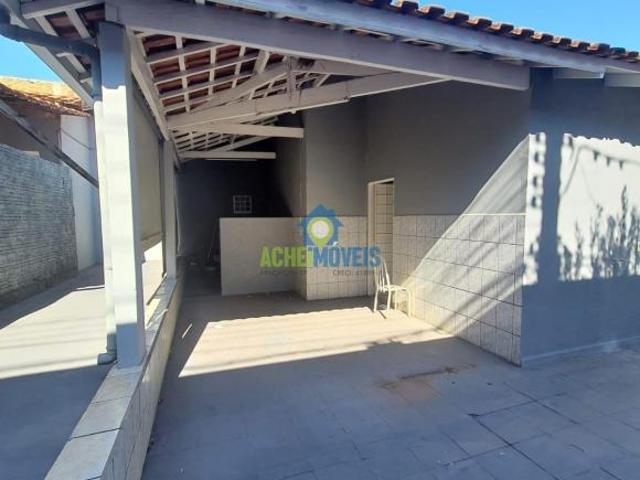 Casa para venda em Umuarama de 199.83m² com 2 Quartos, 1 Suite e 2 Garagens