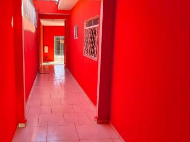 Casa para venda em Umuarama de 200.00m² com 4 Quartos, 1 Suite e 4 Garagens