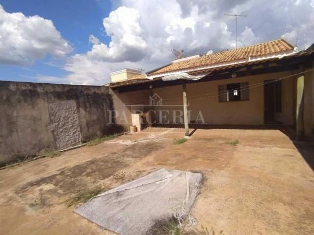 Casa para venda em Umuarama de 89.00m² com 2 Quartos e 2 Garagens