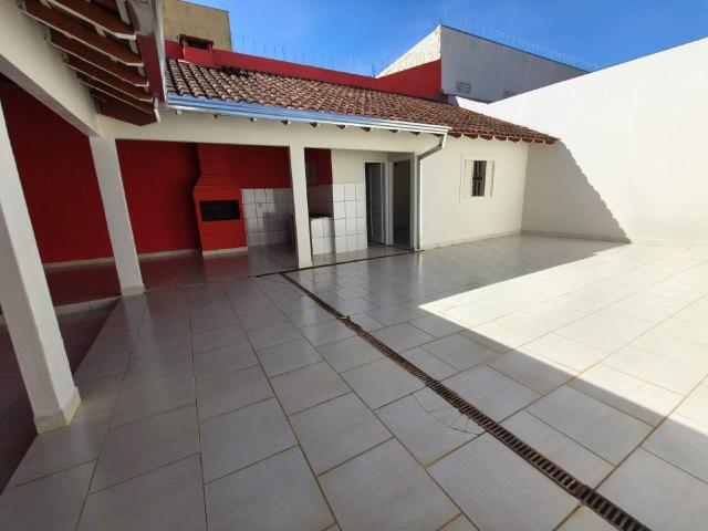 Casa para venda em Umuarama em Araçatuba São Paulo de 200.00m² com 4 Quartos, 1 Suíte e 4 Garagens