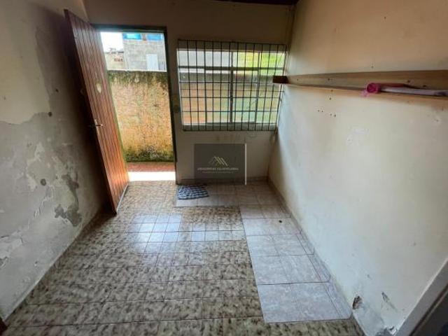 Casa para Venda em Ubatuba, Centro, 2 dormitórios, 1 banheiro
