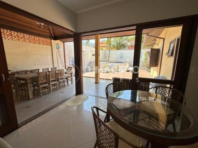 Casa para venda em Ubatuba Country de 273.00m² com 4 Quartos, 3 Suites e 3 Garagens