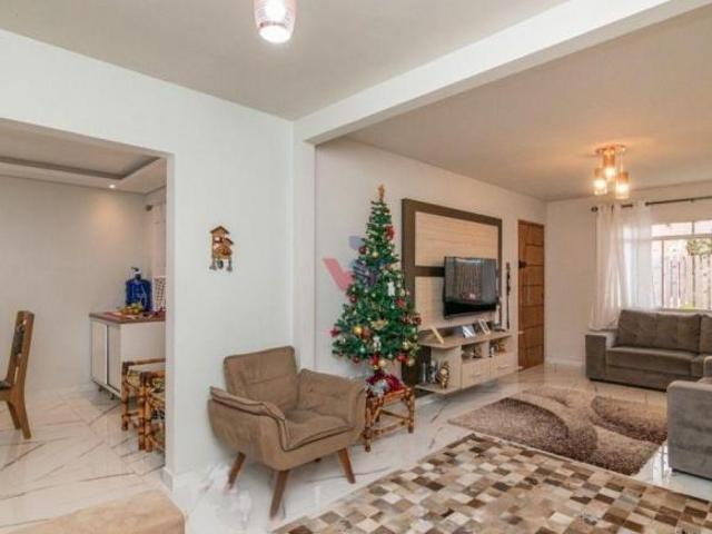 Casa para venda em Uberaba de 115.00m² com 3 Quartos, 1 Suite e 2 Garagens