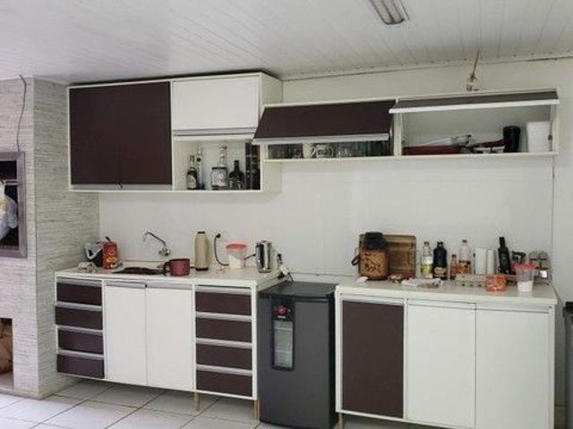Casa para venda em Uberaba em Curitiba Paraná de 232.00m² com 3 Quartos, 1 Suíte e 6 Garagens