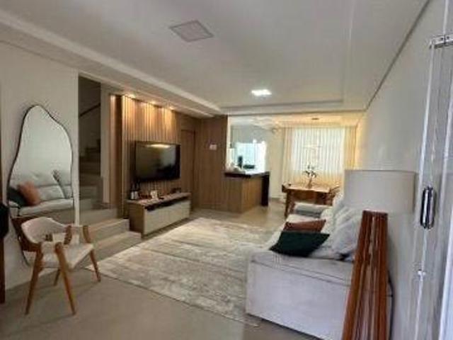 Casa para Venda em Uberlândia, Grand Ville, 3 dormitórios, 3 suítes, 2 banheiros, 2 vagas