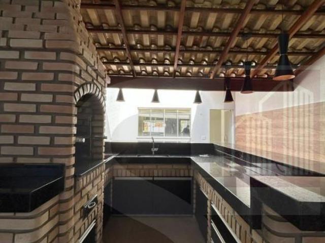 Casa para Venda em Uberlândia, Jardim Holanda, 3 dormitórios, 1 suíte, 2 banheiros, 4 vagas