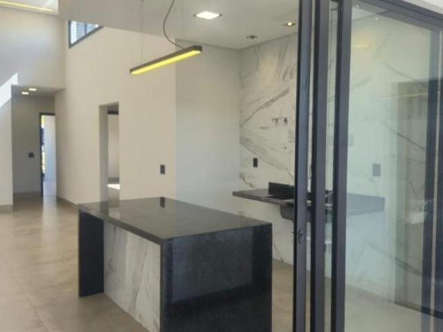 Casa para Venda em Uberlândia/MG 3 Dorm. 156 m2 Área Útil