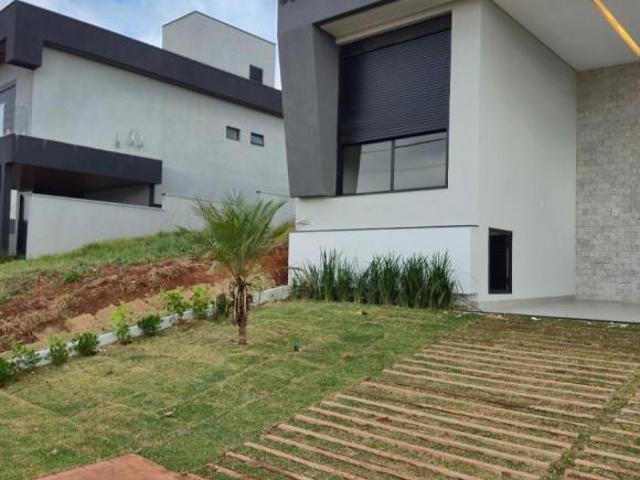 Casa para Venda em Uberlândia/MG 3 Dorm. 158 m2 Área Útil