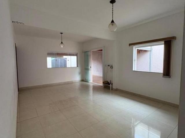 Casa para Venda em Uberlândia/MG 3 Dorm. 183 m2 Área Útil