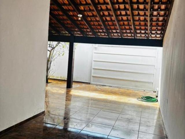 Casa para Venda em Uberlândia/MG 3 Dorm. 200 m2 Área Útil