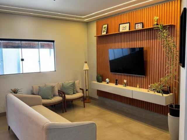 Casa para Venda em Uberlândia/MG 3 Dorm. 210 m2 Área Útil