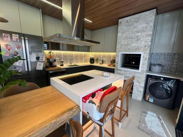 Casa para Venda em Uberlândia/MG 4 Dorm. 140 m2 Área Útil