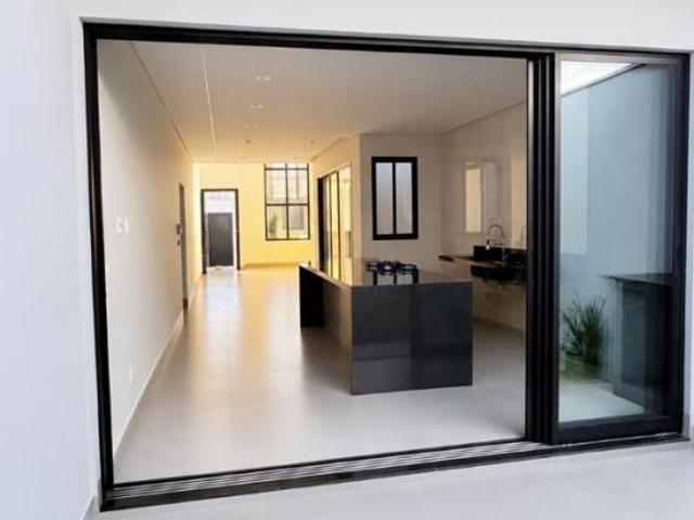 Casa para Venda em Uberlândia/MG 4 Dorm. 208 m2 Área Útil