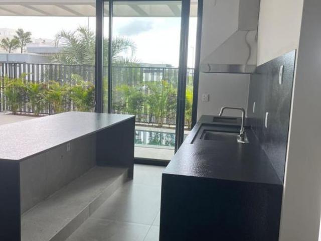 Casa para Venda em Uberlândia/MG 4 Dorm. 243 m2 Área Útil