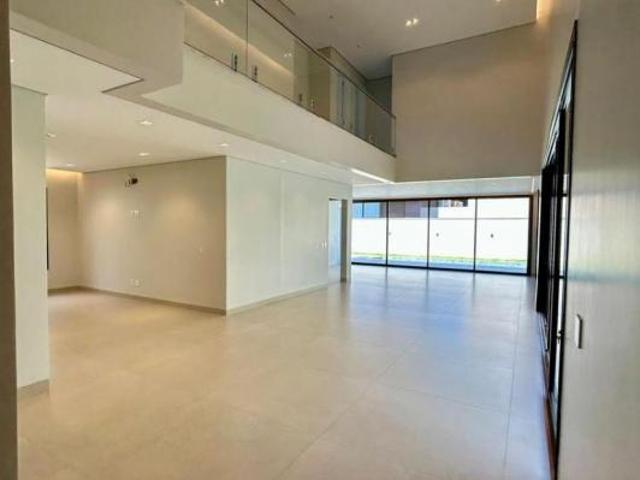 Casa para Venda em Uberlândia/MG 4 Dorm. 333 m2 Área Útil