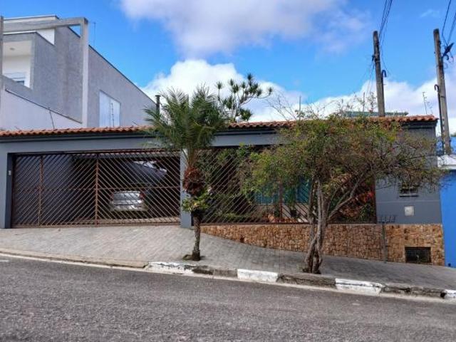 Casa para Venda em Votorantim, Jardim Karolyne, 3 dormitórios, 1 suíte, 3 banheiros, 4 vagas