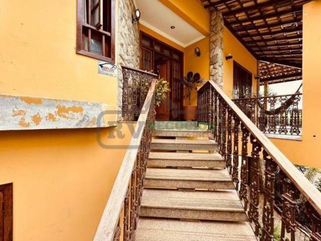 Casa para Venda em Volta Grande, Centro, 4 dormitórios, 2 suítes, 5 banheiros, 4 vagas