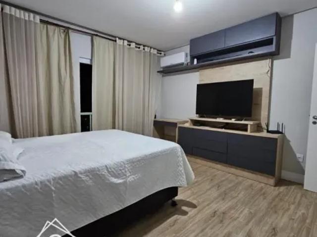 Casa para Venda em Volta Redonda / RJ no bairro Morada da Colina